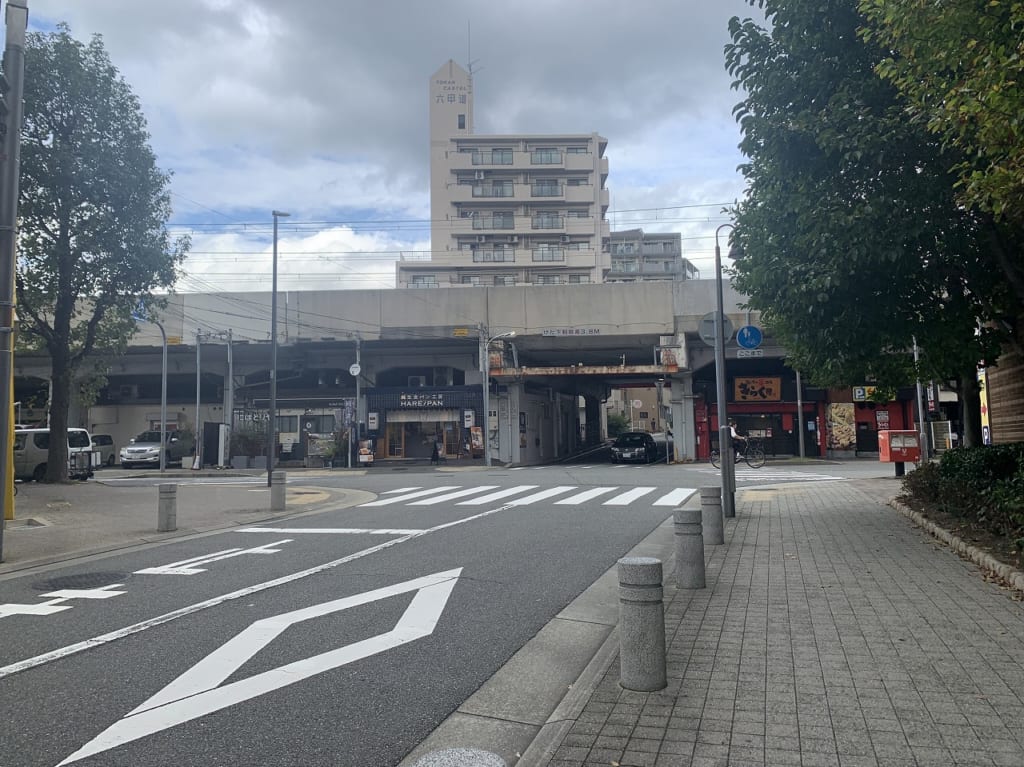 【神戸市灘区】美味しそう(≧ ≦) 新メニュー「チーズ食パン」の看板につられて、 純生食パン工房HARE/PAN(ハレパン) 神戸六甲道店へ♪ | 号外NET 神戸市灘区・東灘区